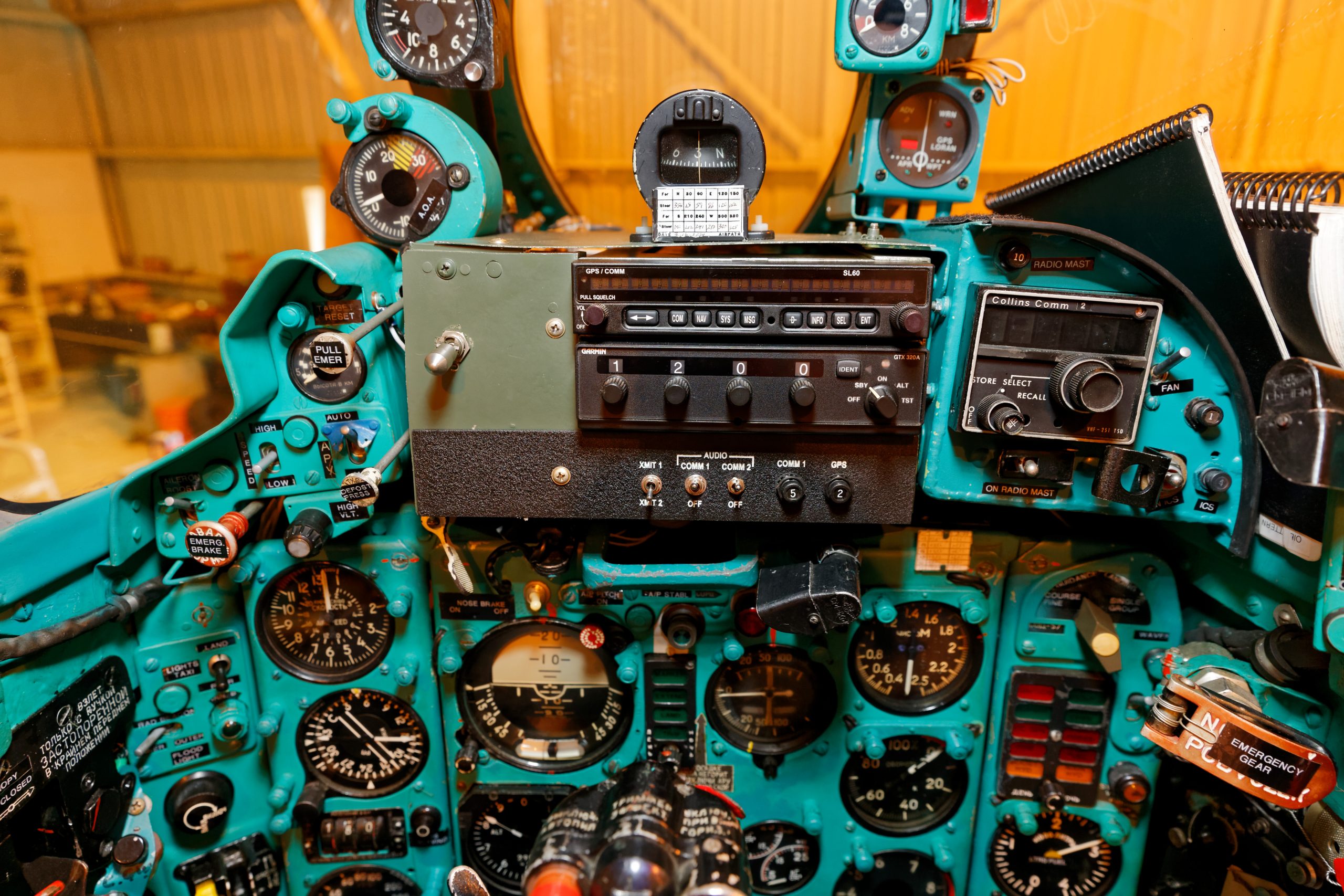 The slowly fading art of flying—and maintaining—Cold War fighter jets ...