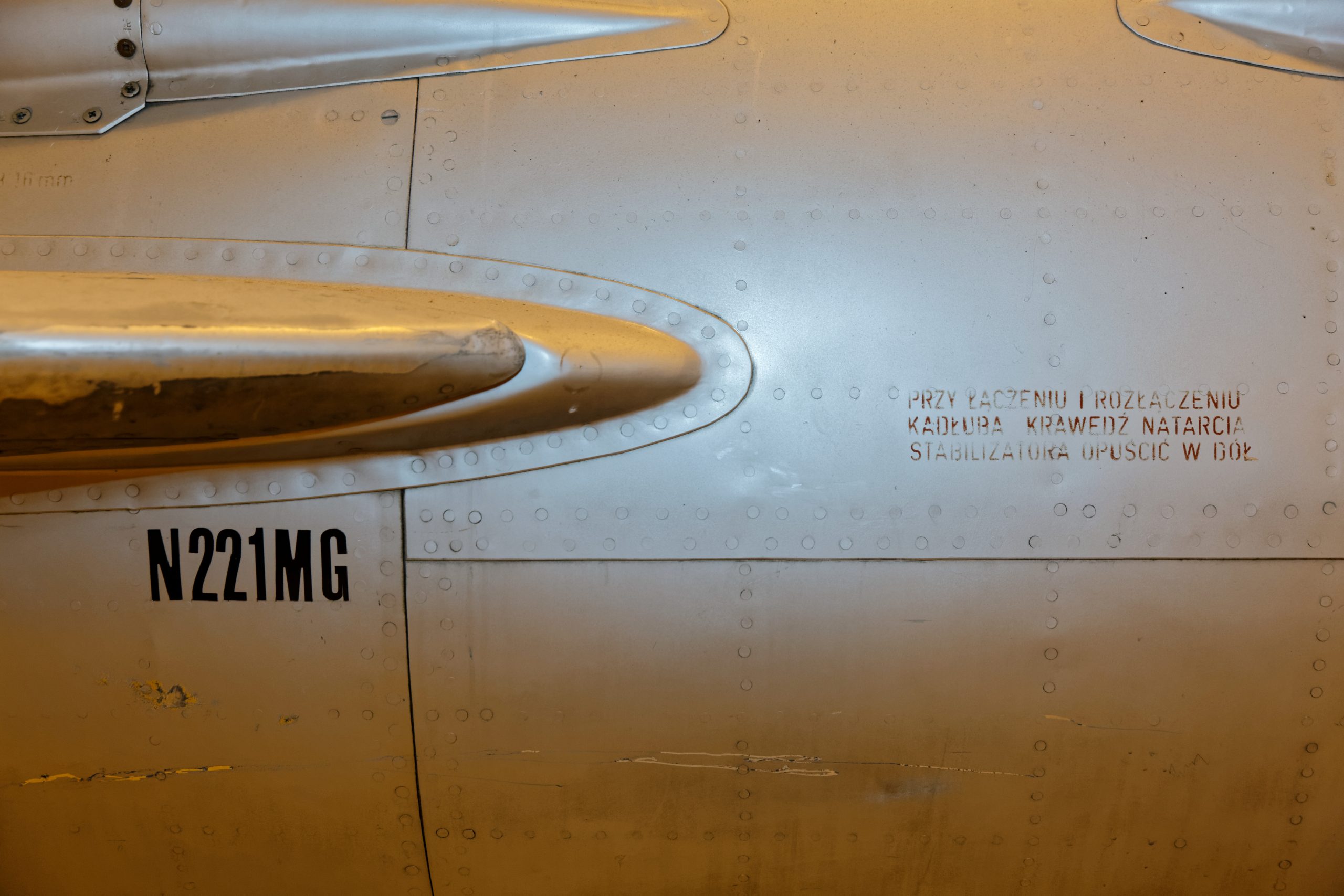 The slowly fading art of flying—and maintaining—Cold War fighter jets ...