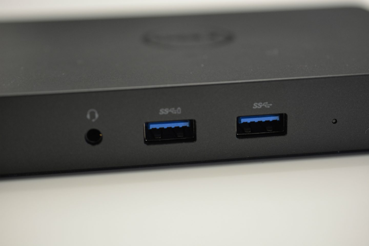 Dell refreshes Latitude 7000 line, adds USB Type-C and a hint of style ...