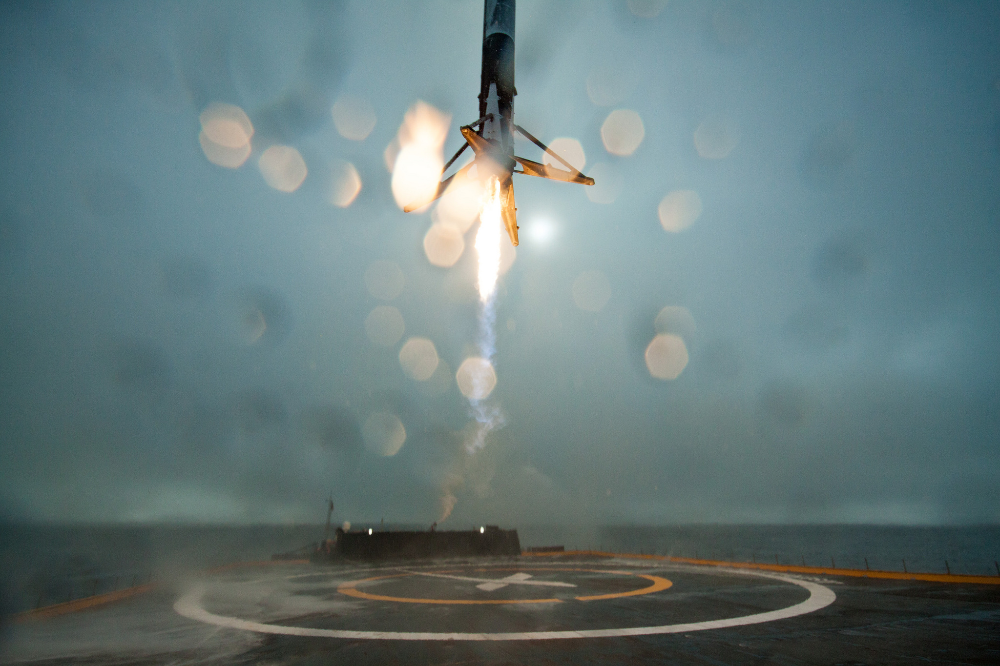 SpaceX sets launch date for later this month, sea landing likely - Ars ...