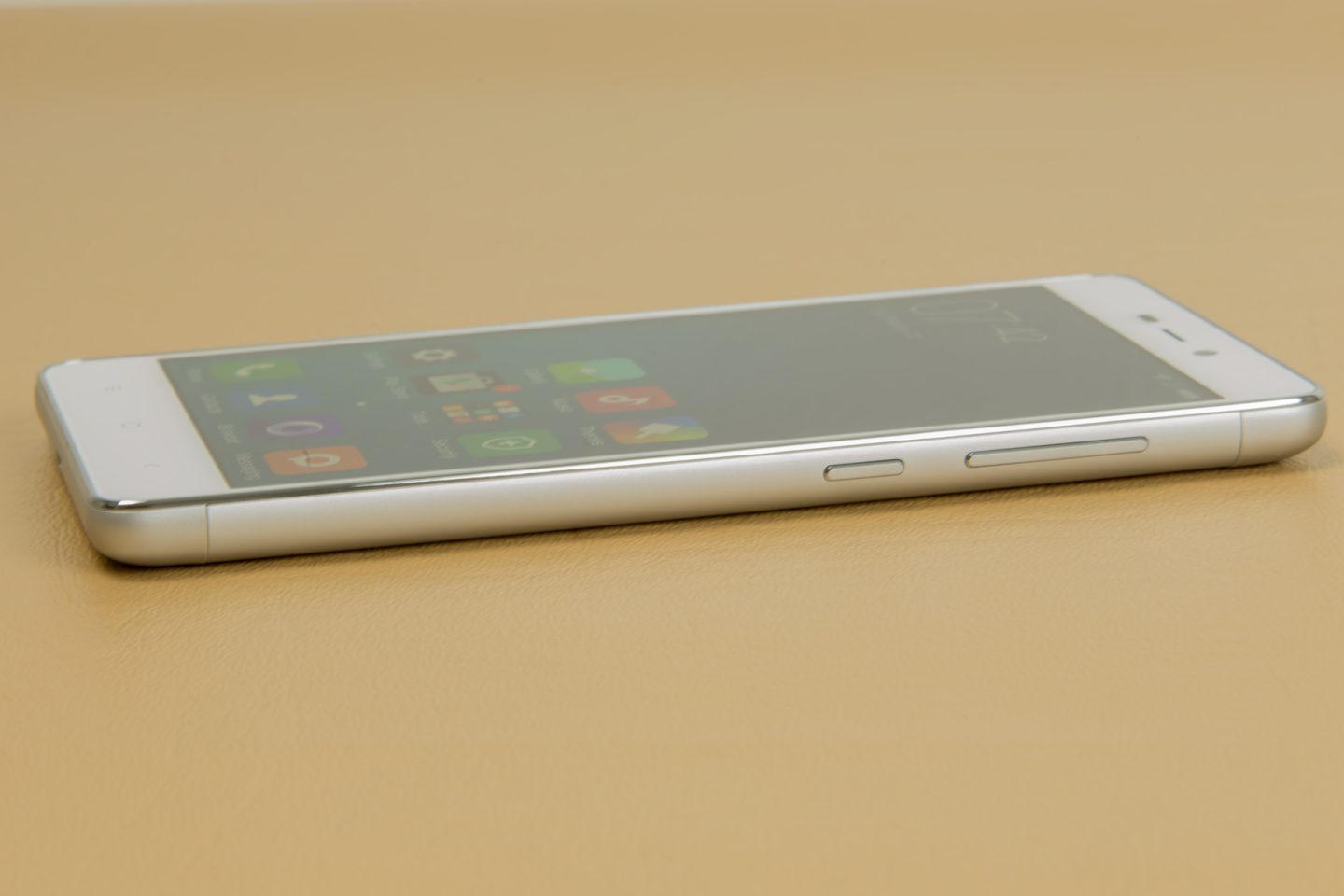 Xiaomi Redmi 3 review: A $100 metal phone that crushes other $100 ...