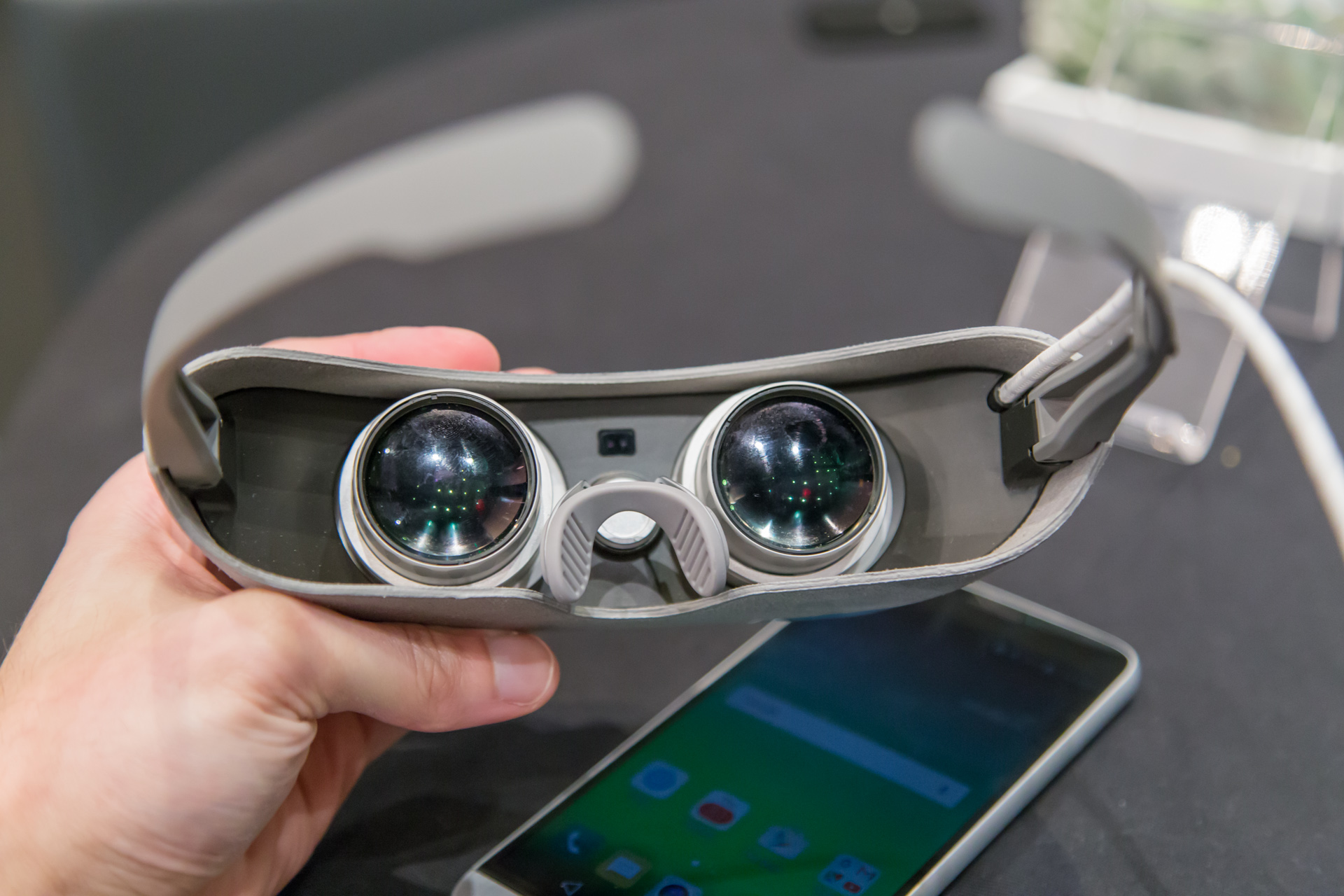 LG jumps on the VR bandwagon with the LG 360 VR - Ars Technica