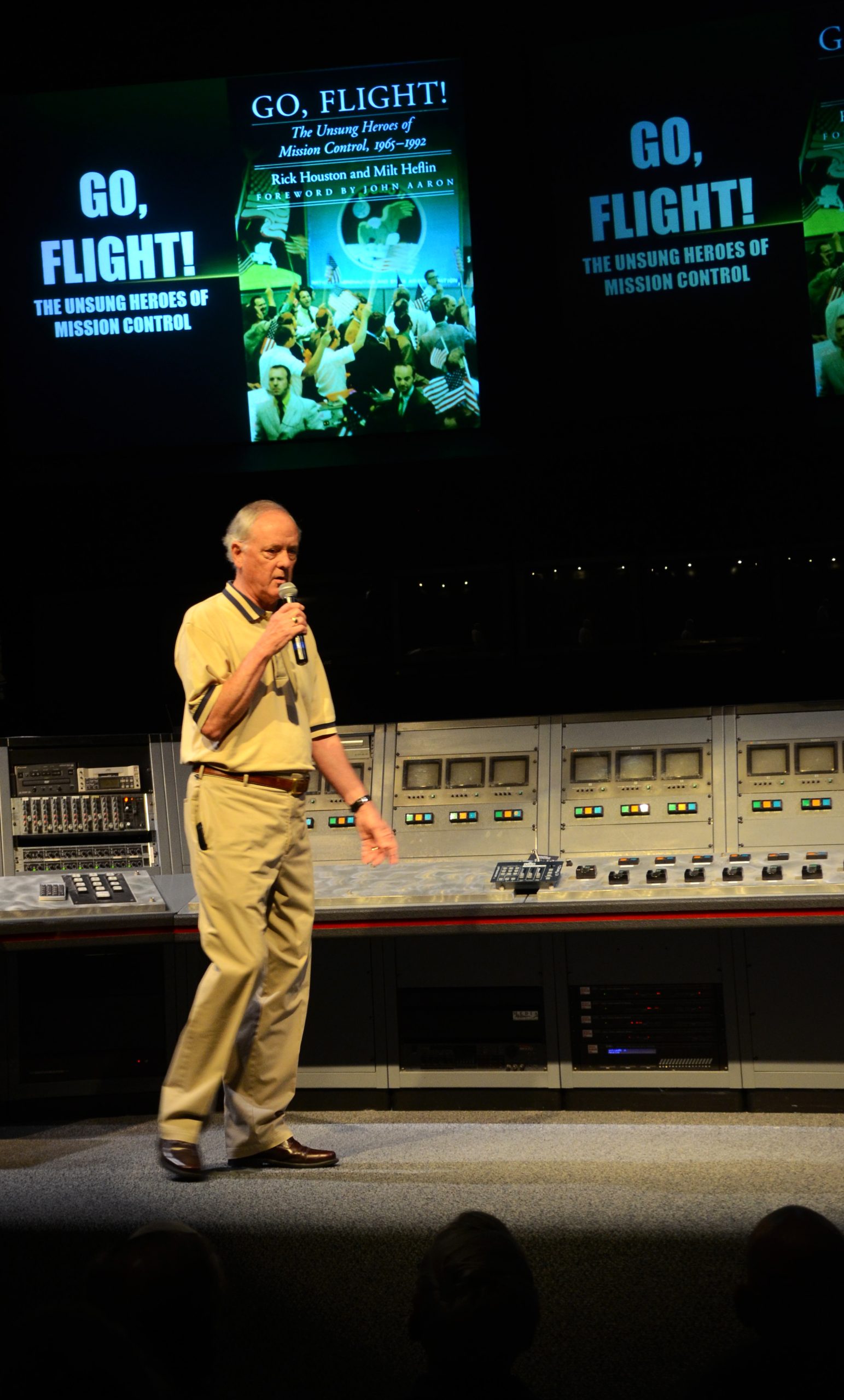 Inside the wild—and wildly successful—early years of Mission Control ...