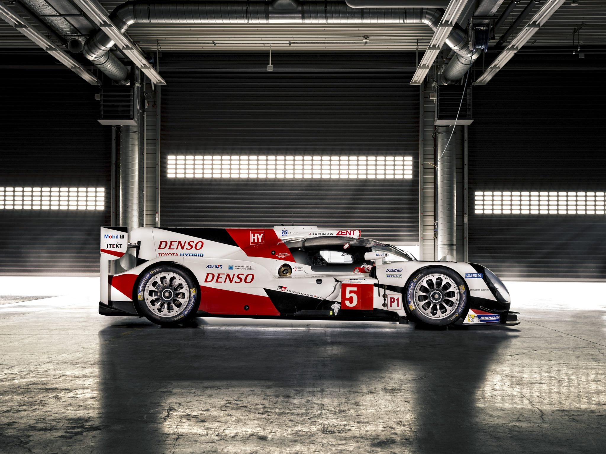 2016’s WEC hybrids: This year’s coolest racing cars take to the track ...