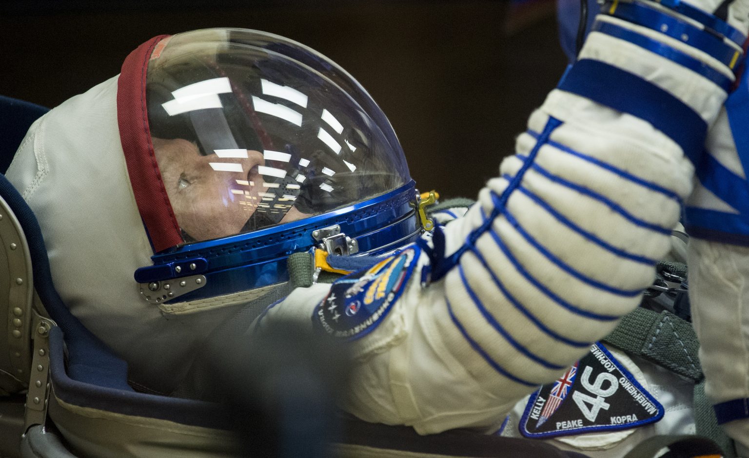 Major Tim to ground control: Moon a logical stepping stone to Mars ...