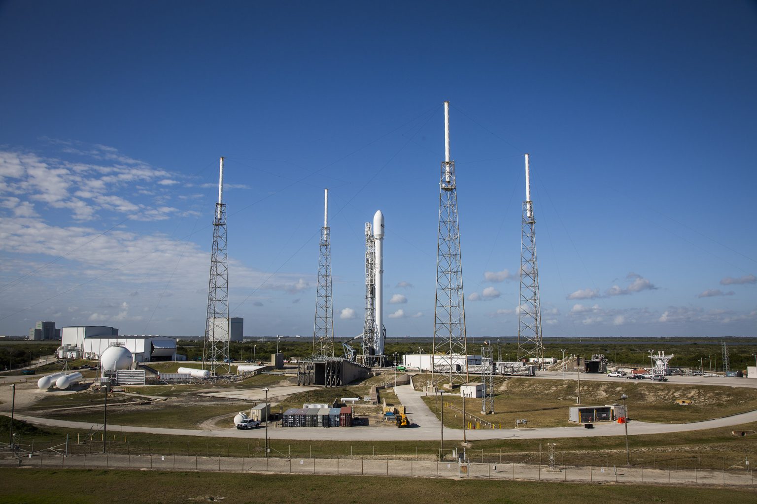 SpaceX to launch, hopefully land rocket today [Updated] - Ars Technica