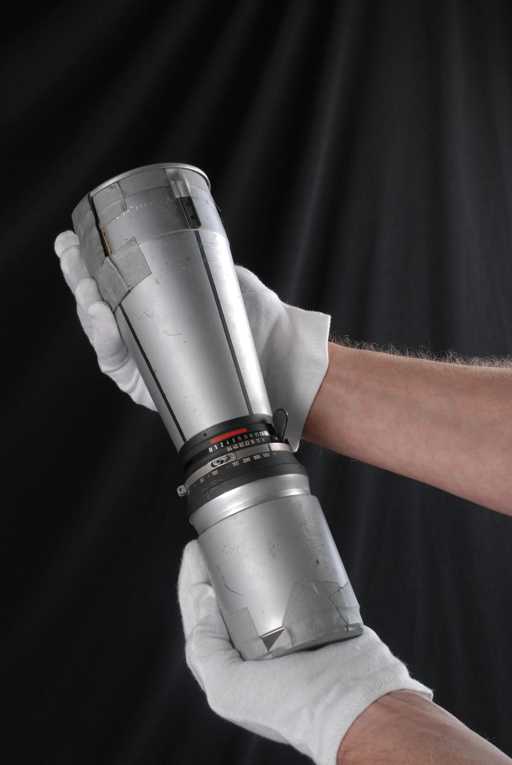 The first telephoto lens used on the Moon is going up for auction - Ars ...