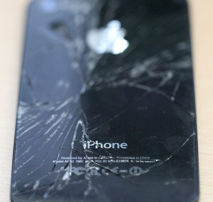 There are ways the FBI can crack the iPhone PIN without Apple doing it ...