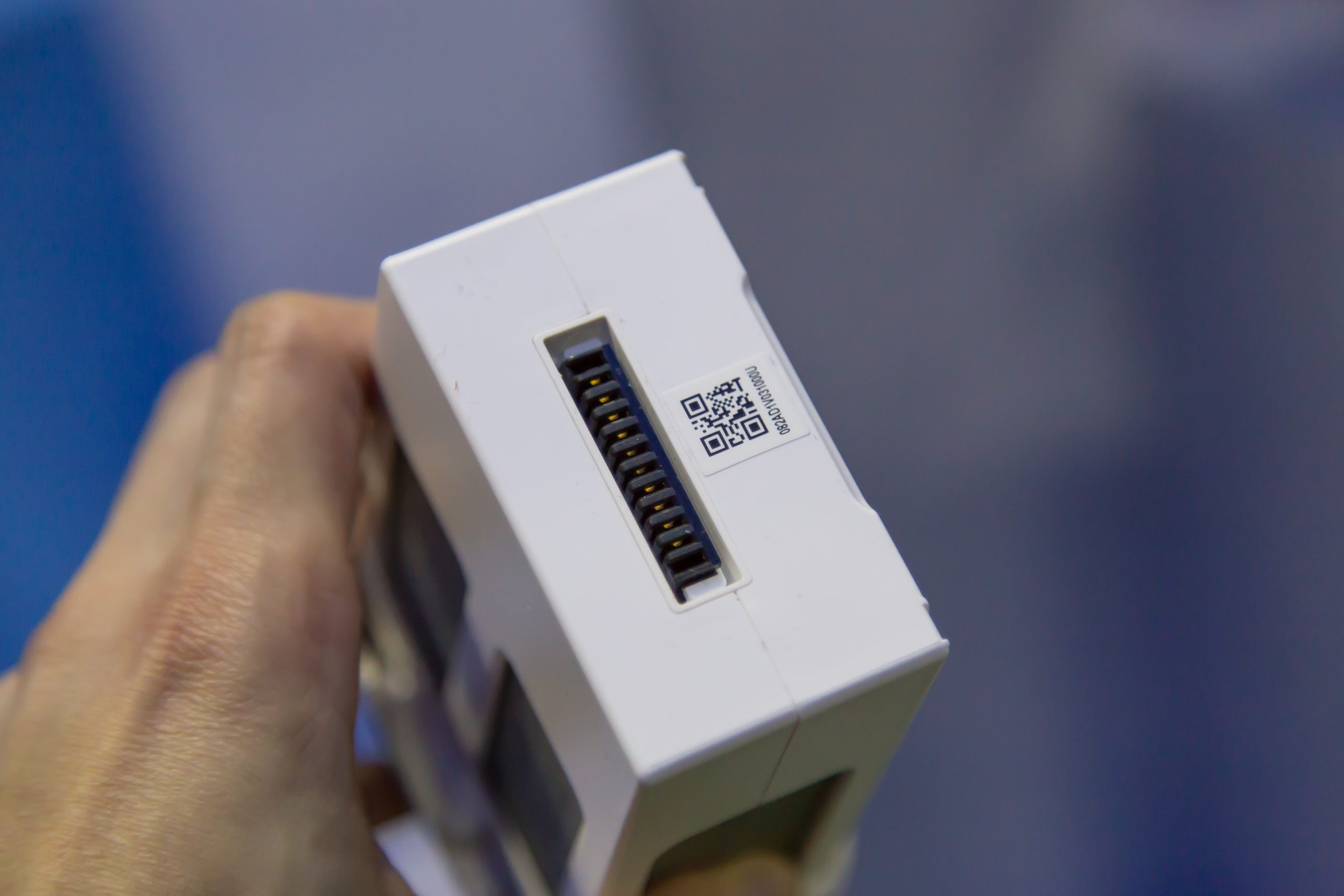 DJI shows off the semi-automated Phantom 4—leave the flying to the ...