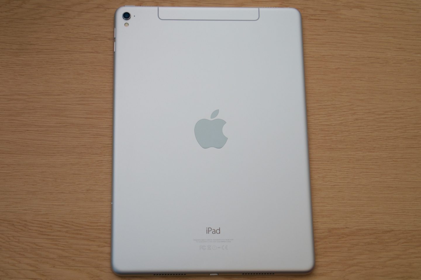 Hands-on: Sizing up the 4-inch iPhone SE and the 9.7-inch iPad Pro ...