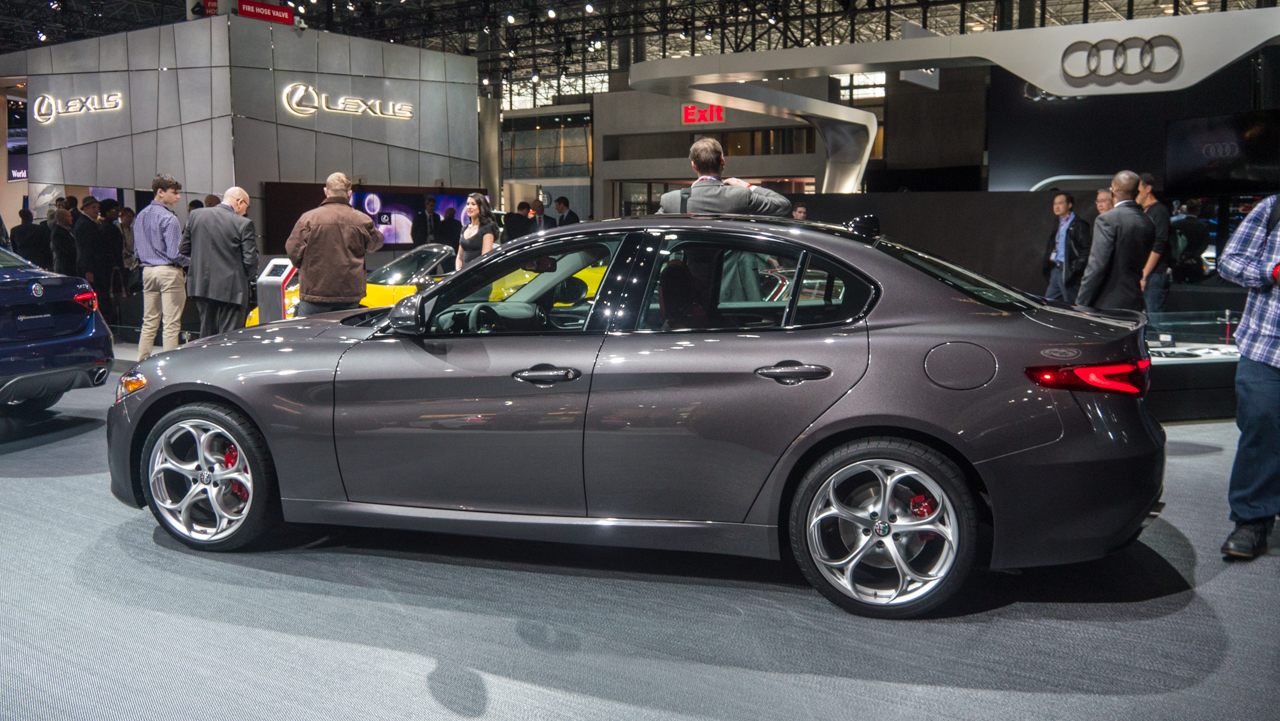Alfa Romeo’s Giulia: Italian good looks and lashings of technology ...