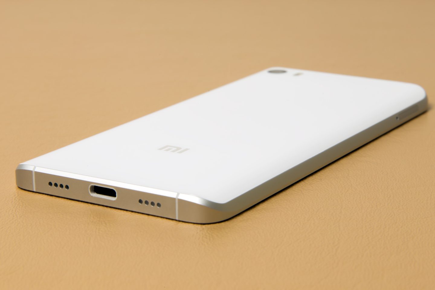 Xiaomi Mi 5 review: It’s hard to argue with $305 for a Snapdragon 820 ...