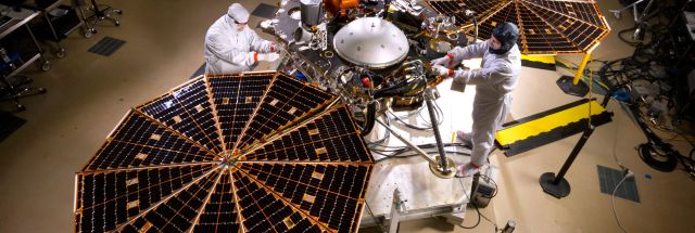 Mars InSight mission gets new life after seismometer failure | Ars Technica