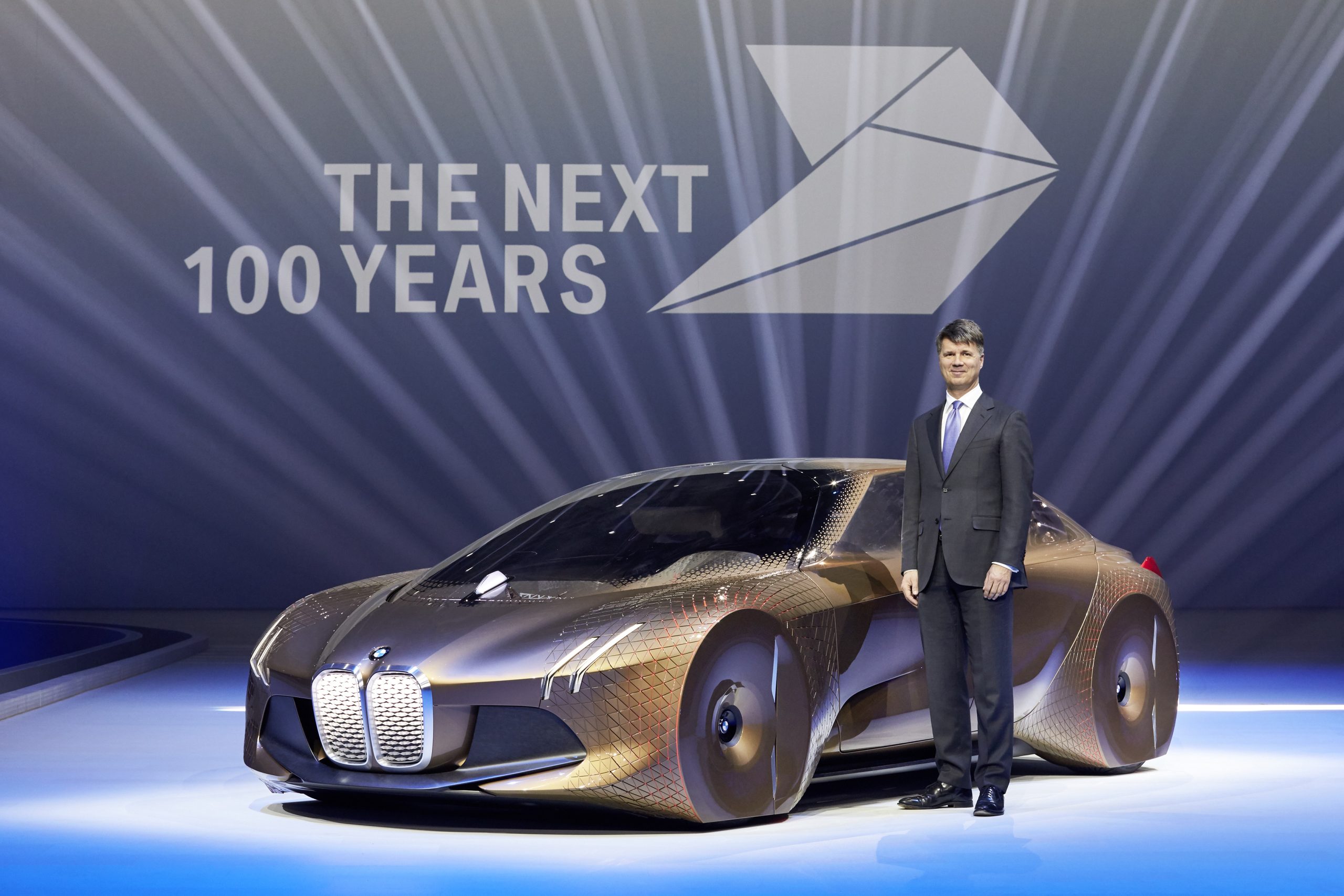 BMW’s concept car celebrates 100th birthday, flexible bodywork - Ars ...