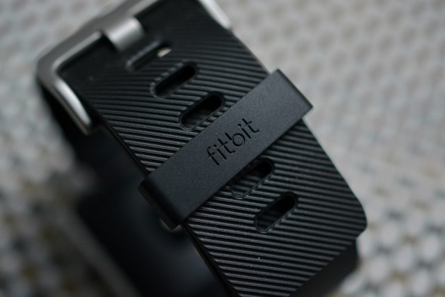 Fitbit Blaze reviewed: A totally unnecessary tracker with a few cool ...