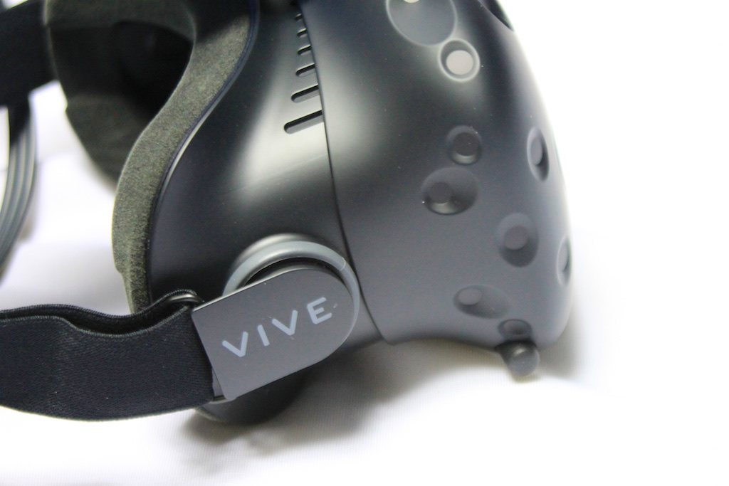 My virtual living room: Setting up a social VR space in the house - Ars ...