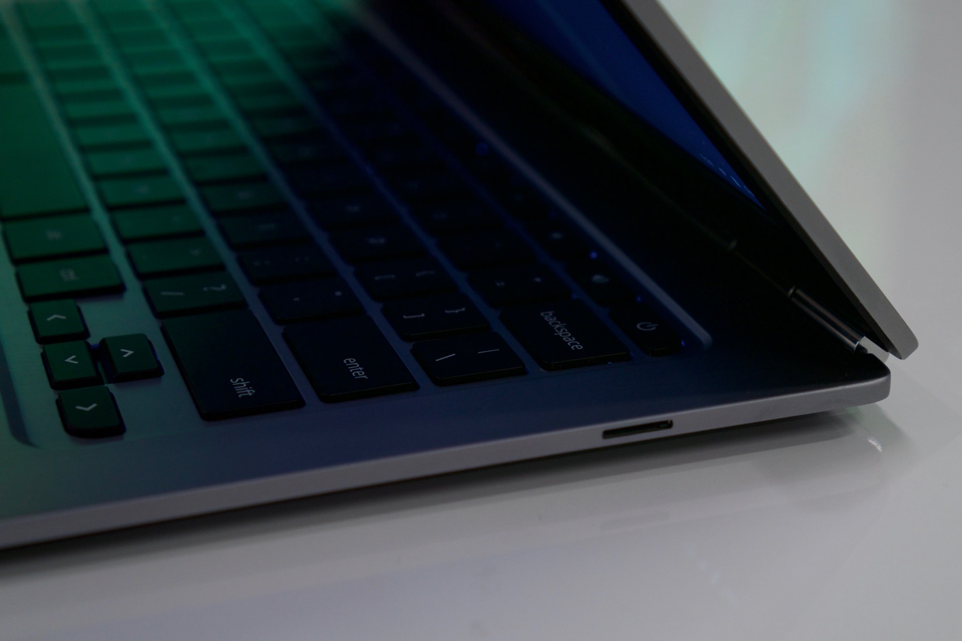 Hands-on: HP’s Chromebook 13 isn’t cheap, but it’s high-quality ...