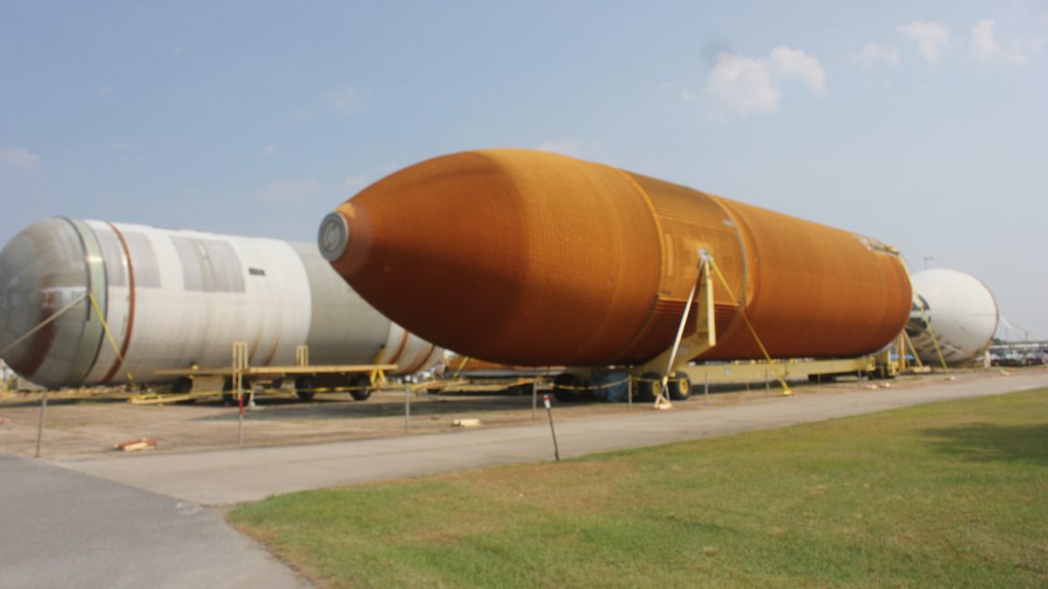 ET-94—NASA’s last external tank at Michoud—sets sail for California ...