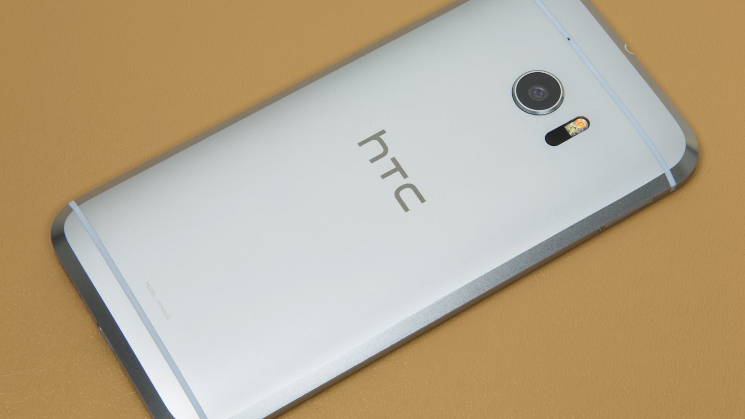 HTC 10 review: HTC builds the best Android flagship of 2016 - Ars Technica