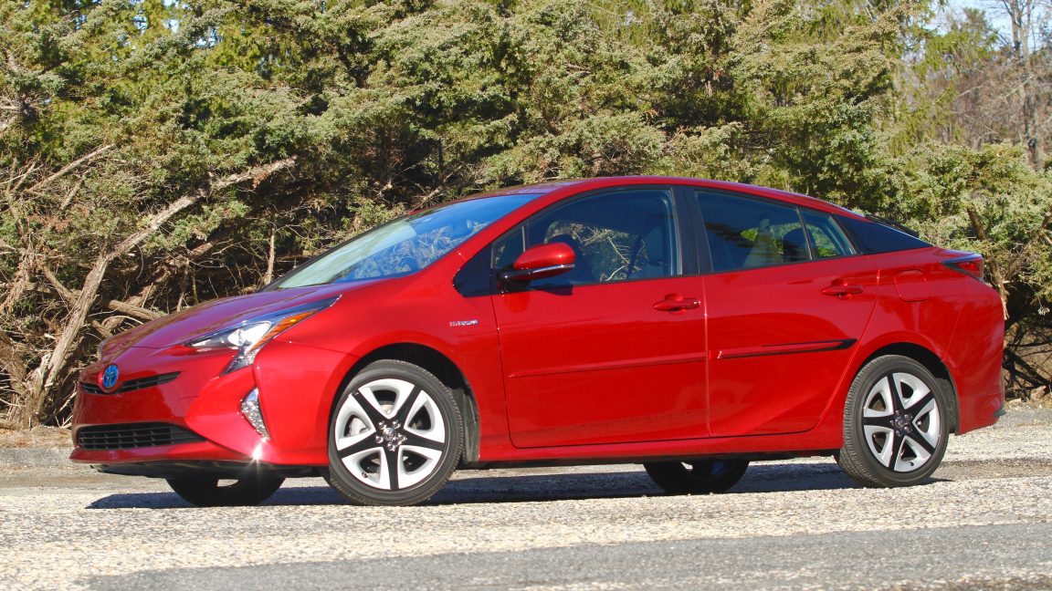 Review: Toyota’s redesigned Prius in the real world - Ars Technica