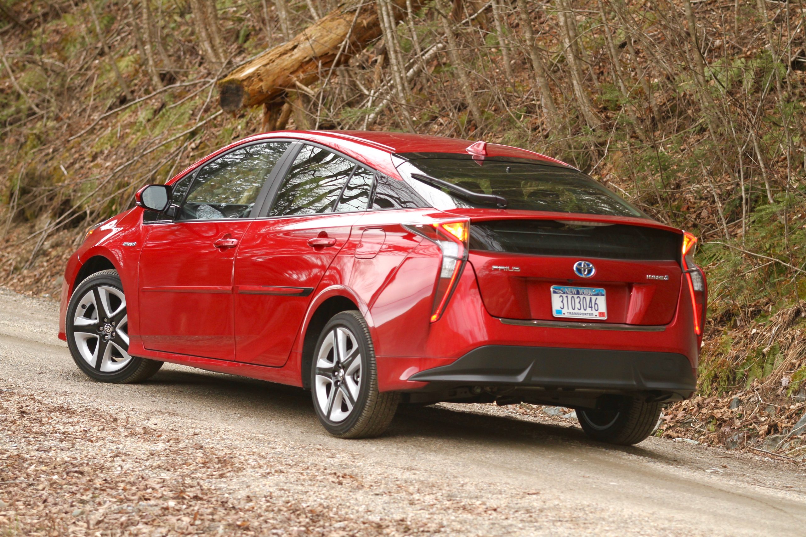 Review: Toyota’s redesigned Prius in the real world - Ars Technica