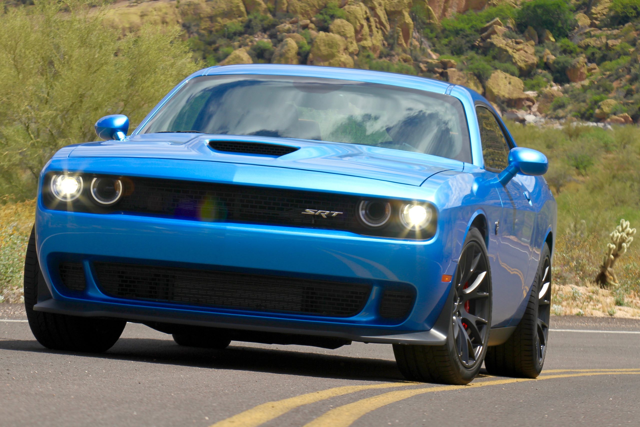 Review: The Dodge Hellcat outmuscles the Mustang and Camaro - Ars Technica