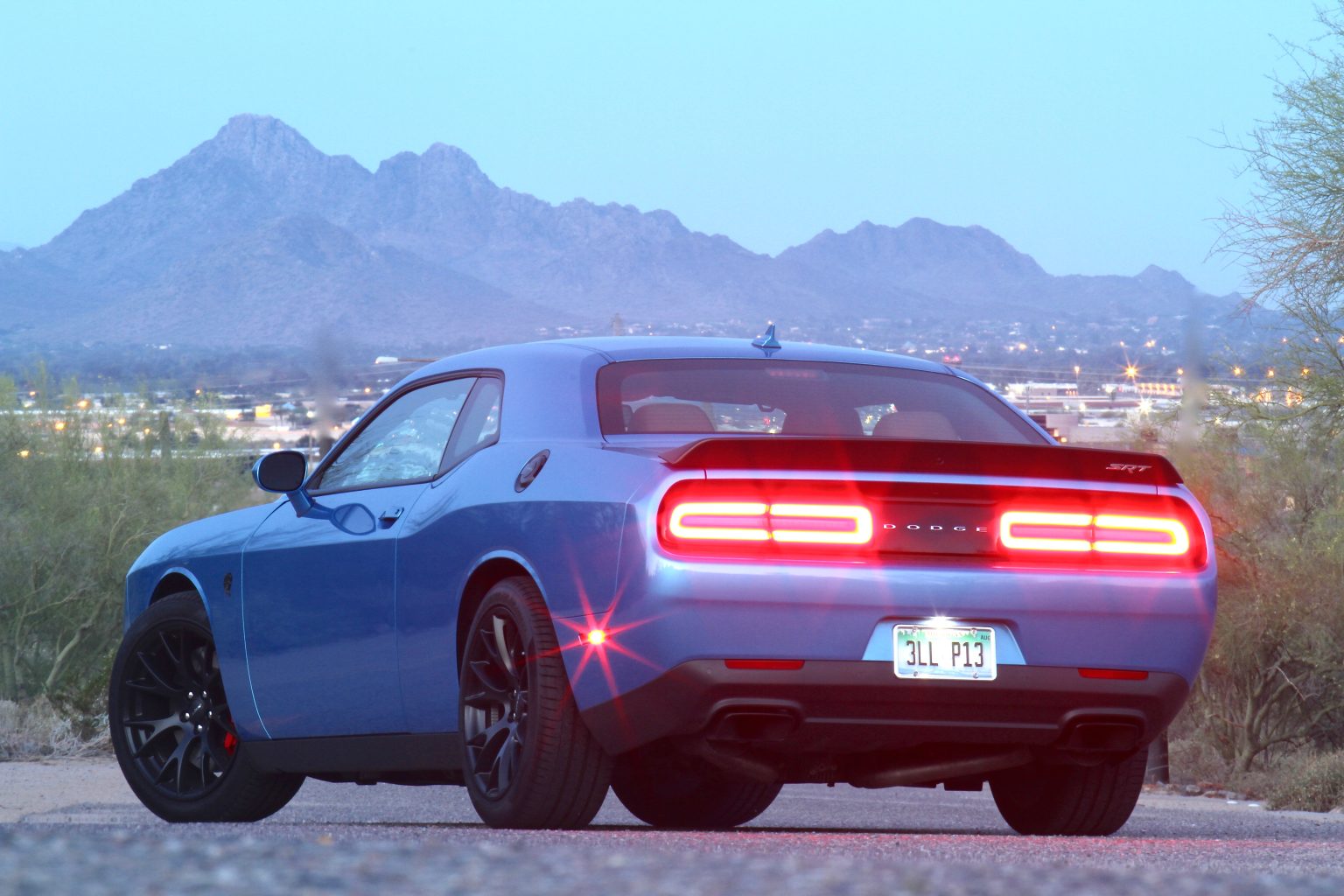 Review: The Dodge Hellcat outmuscles the Mustang and Camaro - Ars Technica