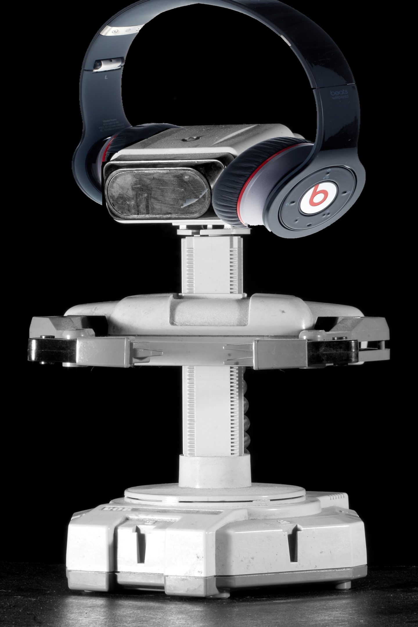 SoundCloud’s free “auto-mastering” audio tool is more of an auto-turd ...