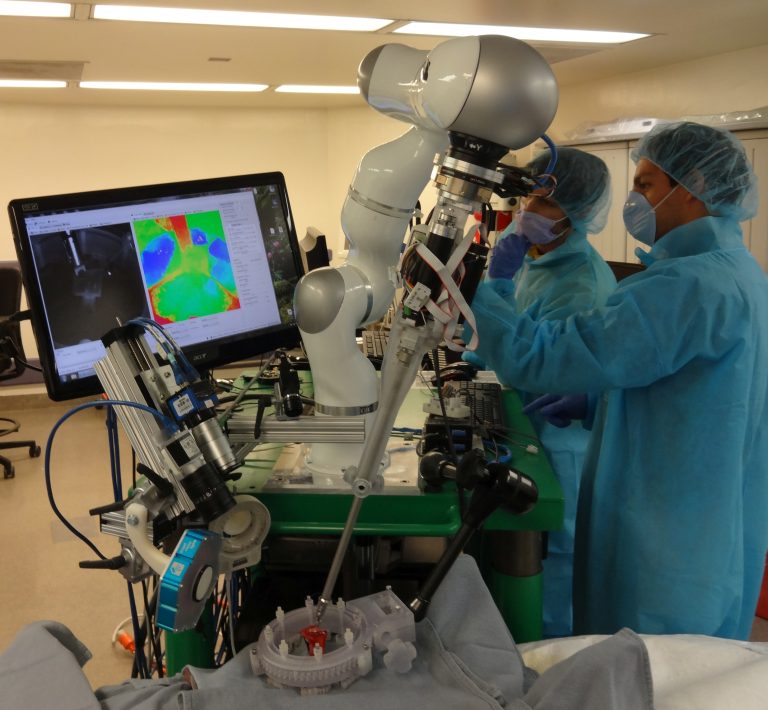 First autonomous robot to operate on soft tissue outdoes human surgeons ...