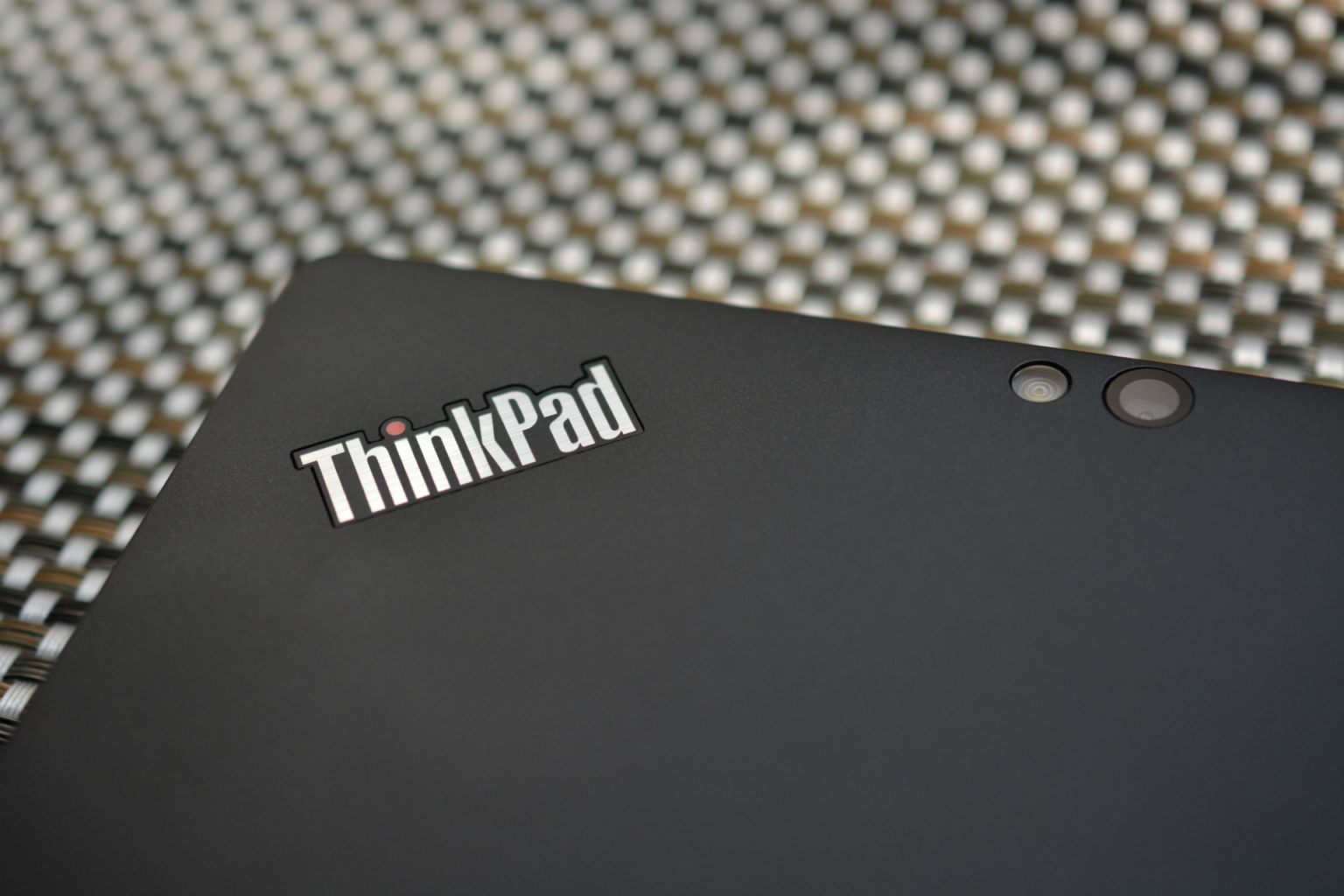 Lenovo ThinkPad X1 reviewed: a hybrid for the workaholics among us ...