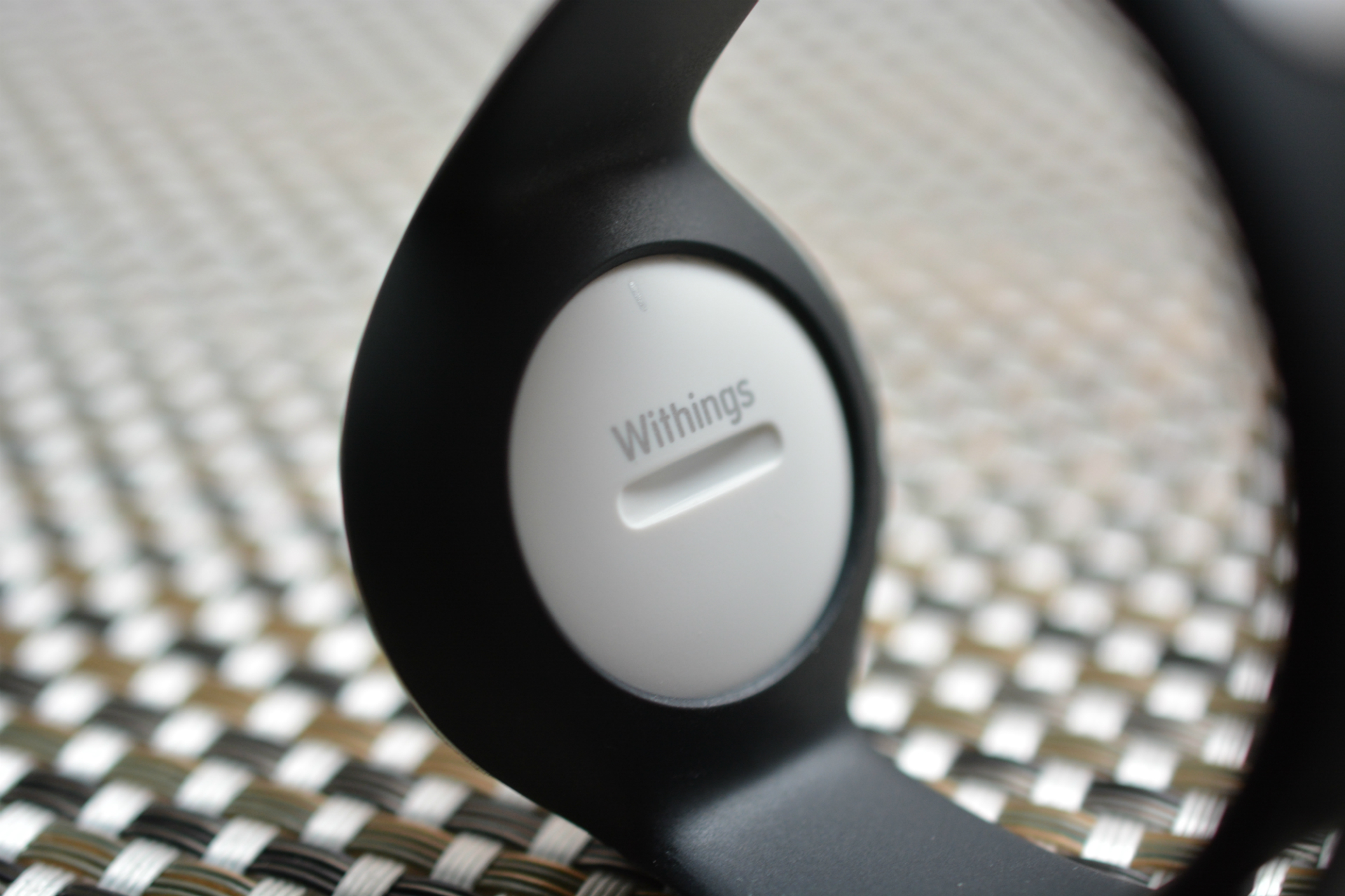 Good and bad news: Withings Go is a tiny tracker you’ll forget you’re wearing - Ars Technica