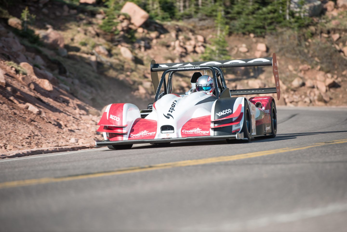 Electric vehicles at altitude: Pikes Peak qualifying day - Ars Technica