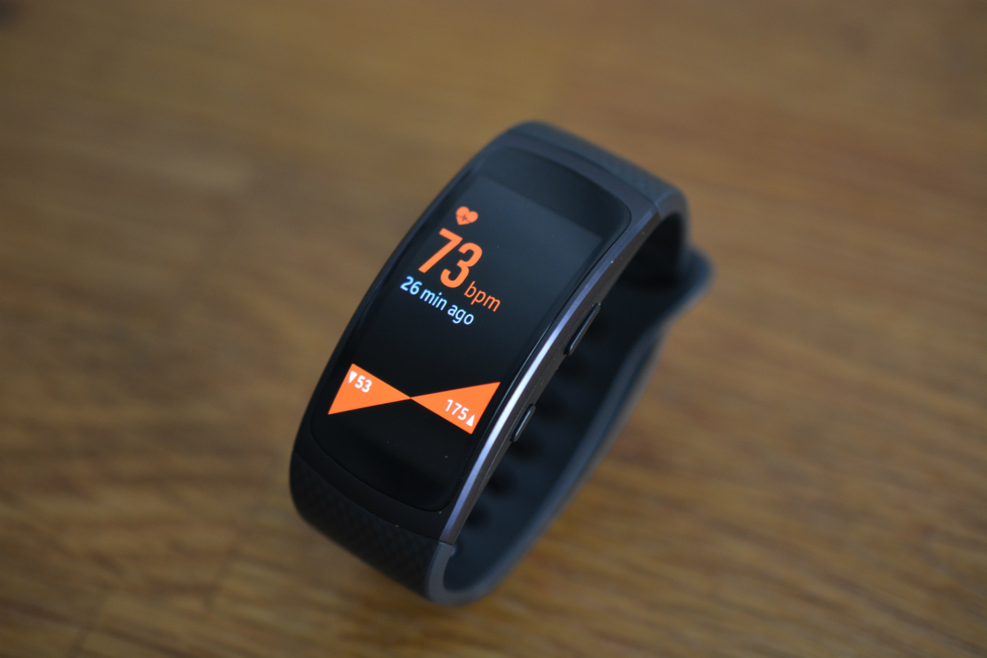 Gear Fit 2 review: A thoughtful marriage of smartwatch and fitness band ...