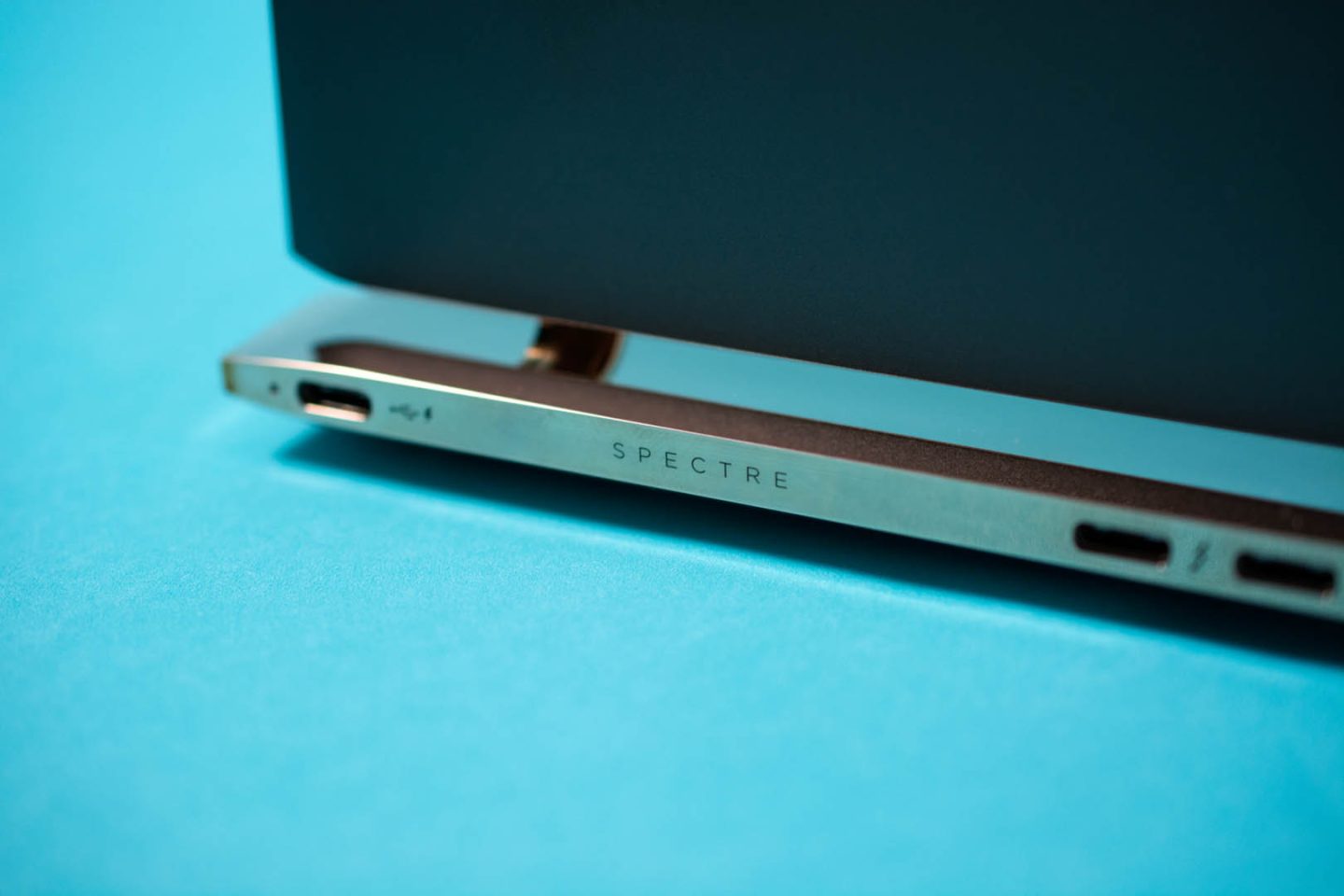 HP Spectre 13 reviewed: Remarkably thin, but not light on power - Ars ...