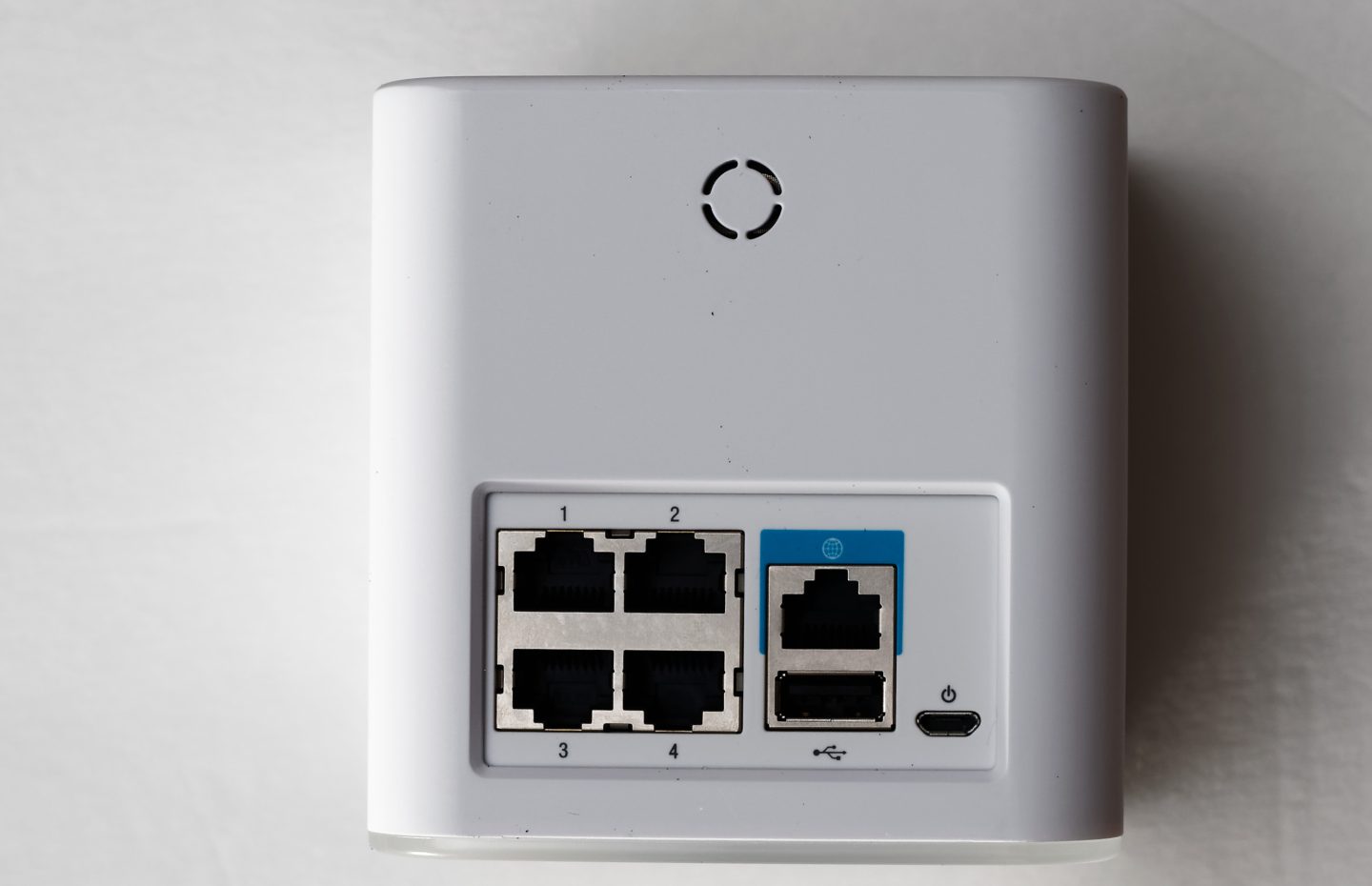 Hands-on: Ubiquiti’s Amplifi covers the whole house in a Wi-Fi mesh ...