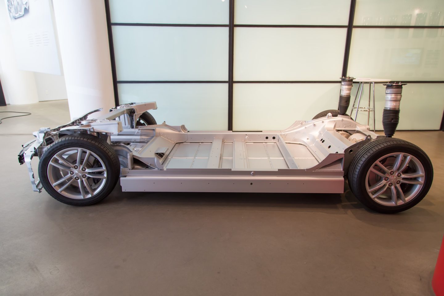 Tesla’s no-good rotten couple of weeks see more fingers pointed at ...