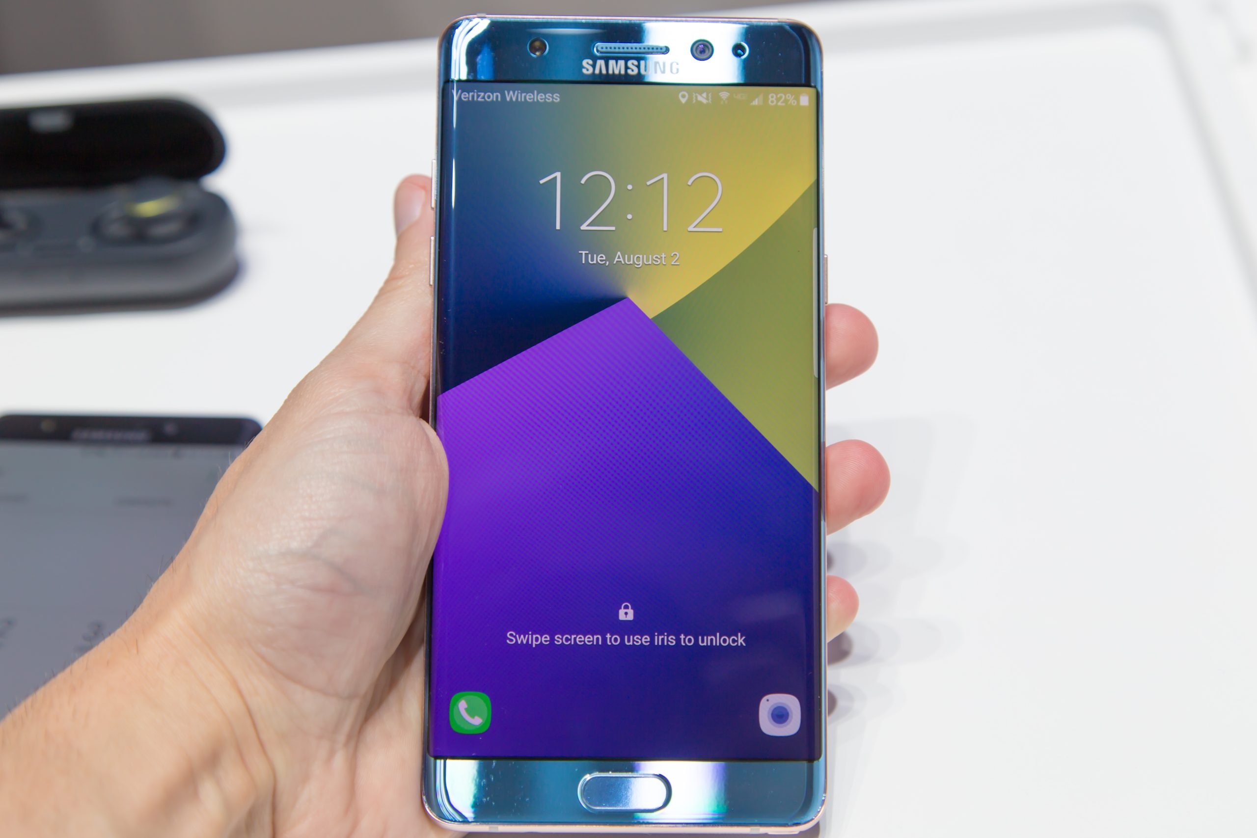 Galaxy Note 7 hands-on: Samsung goes full sci-fi with an iris scanner ...