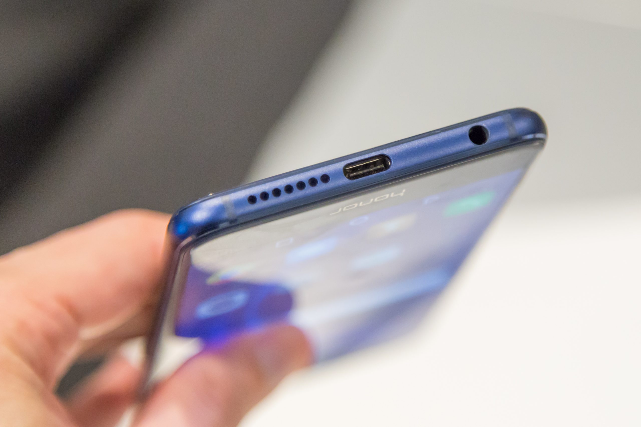 Hands-on with Huawei’s Honor 8—$400 for flagship-class specs - Ars Technica