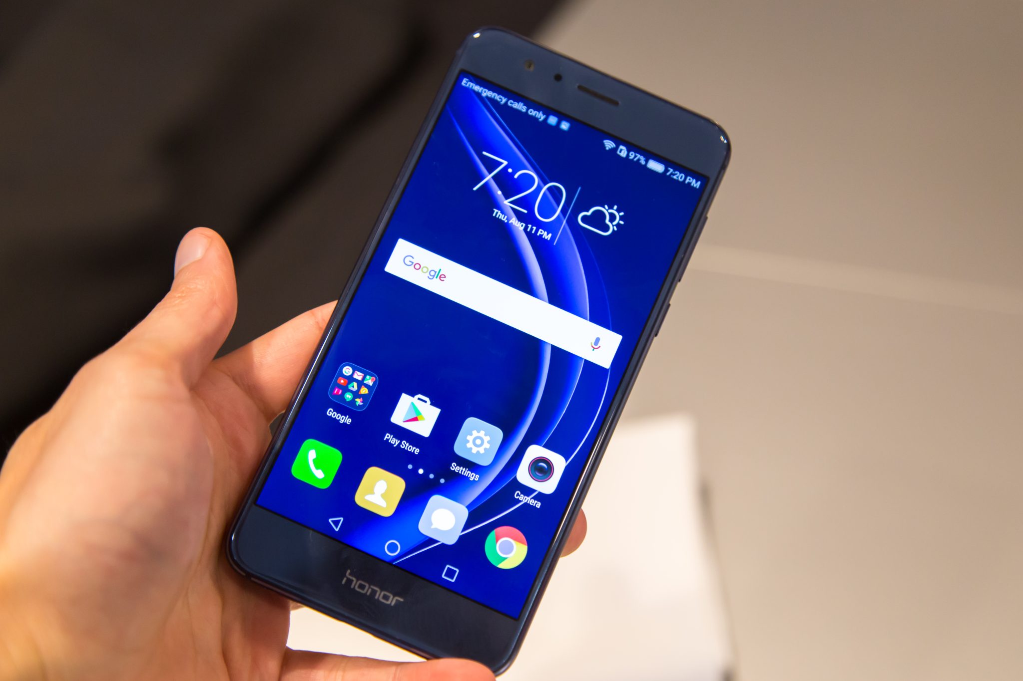 Hands-on with Huawei’s Honor 8—$400 for flagship-class specs - Ars Technica