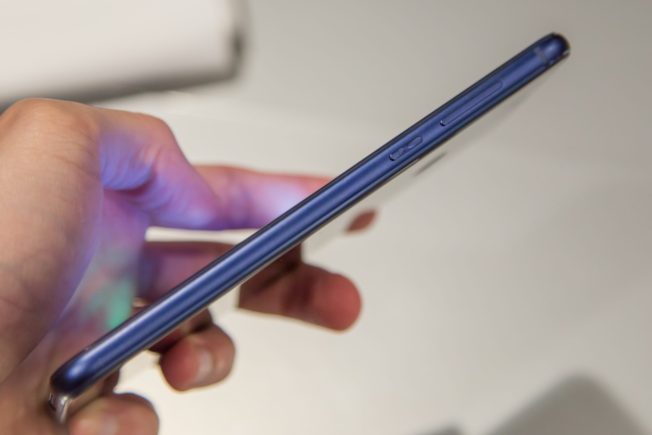 Hands-on with Huawei’s Honor 8—$400 for flagship-class specs - Ars Technica