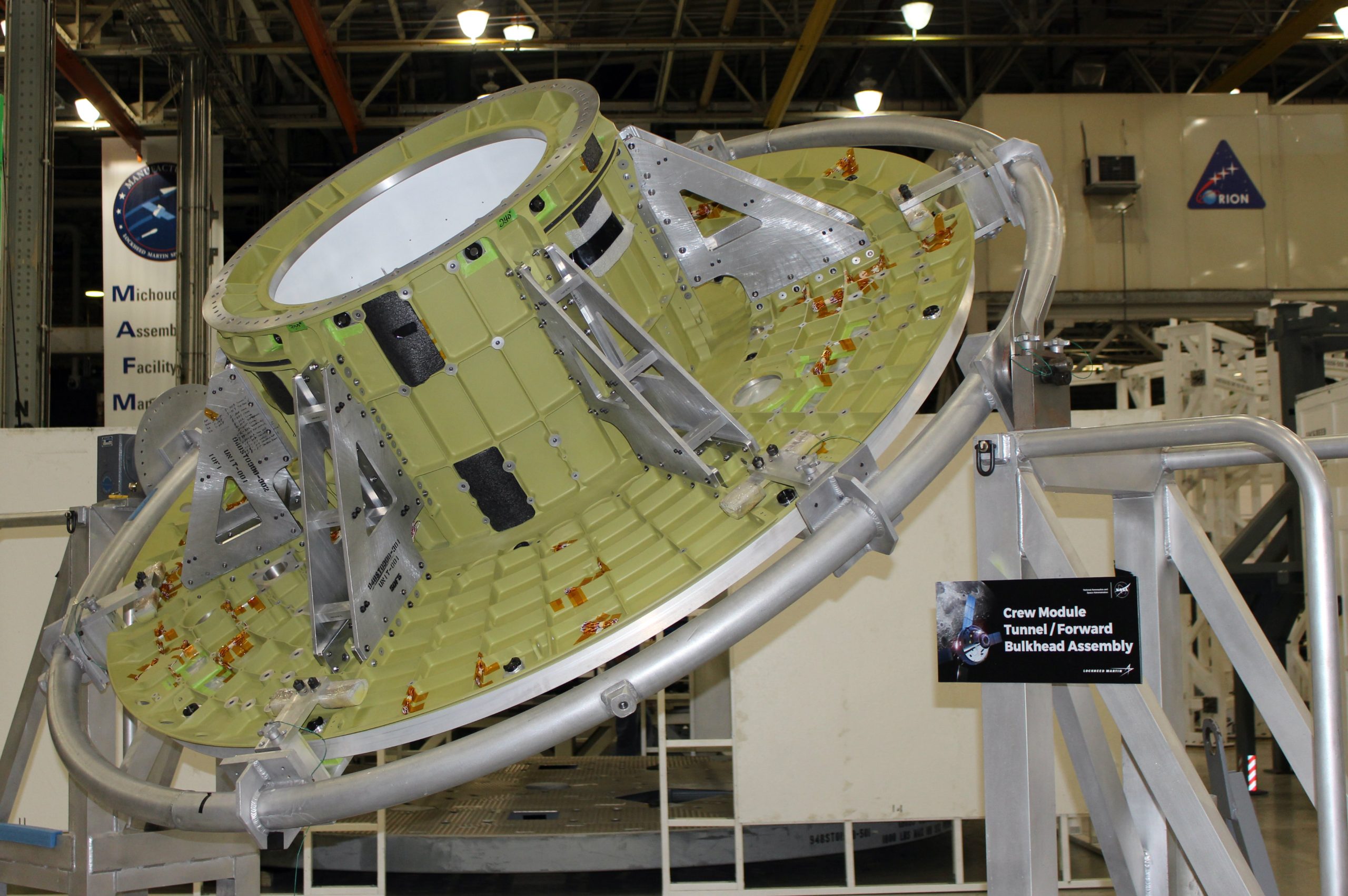 How I learned to stop worrying and love the big $60B NASA rocket - Ars ...