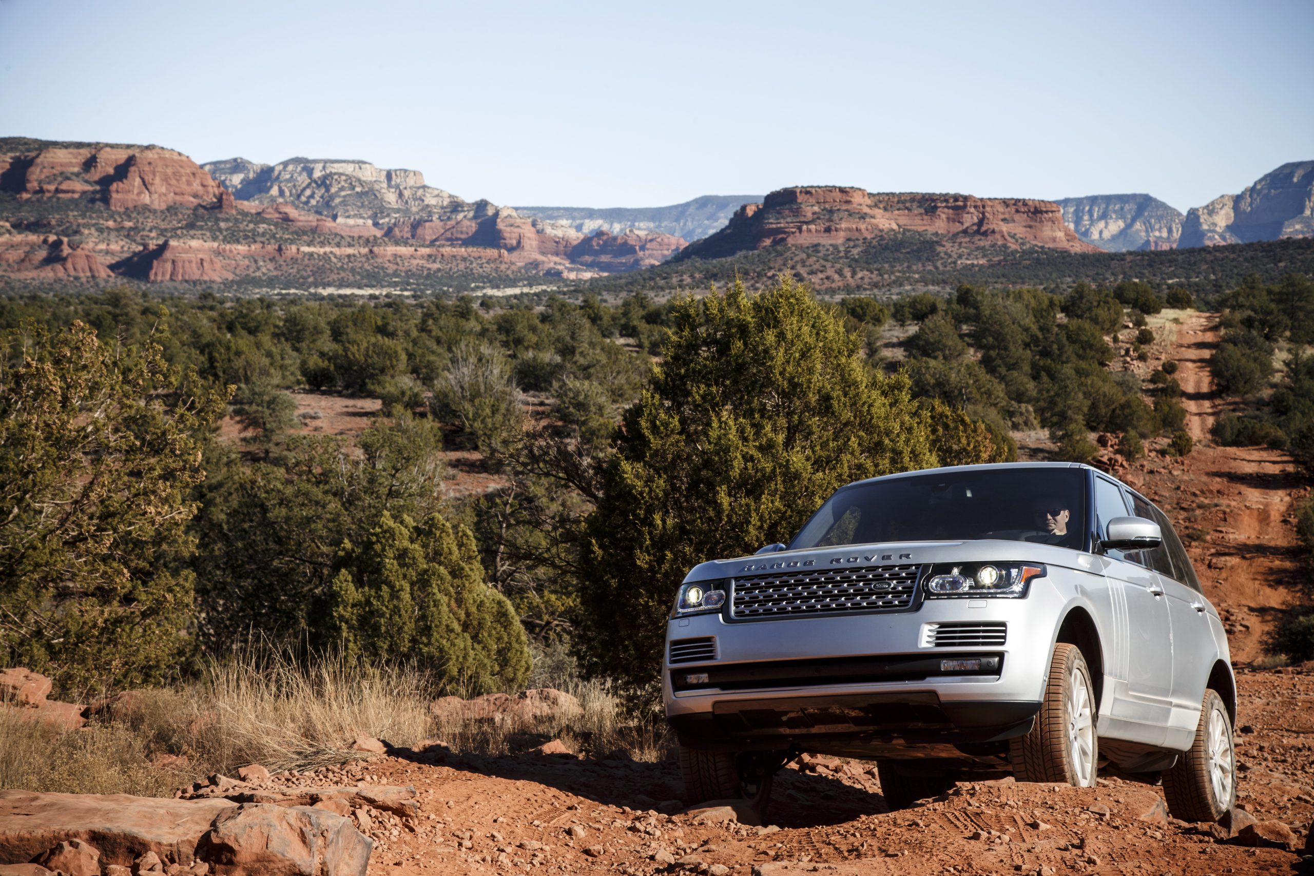 Queen of the Road: The 2016 Range Rover HSE Td6 has kingdom-crossing ...