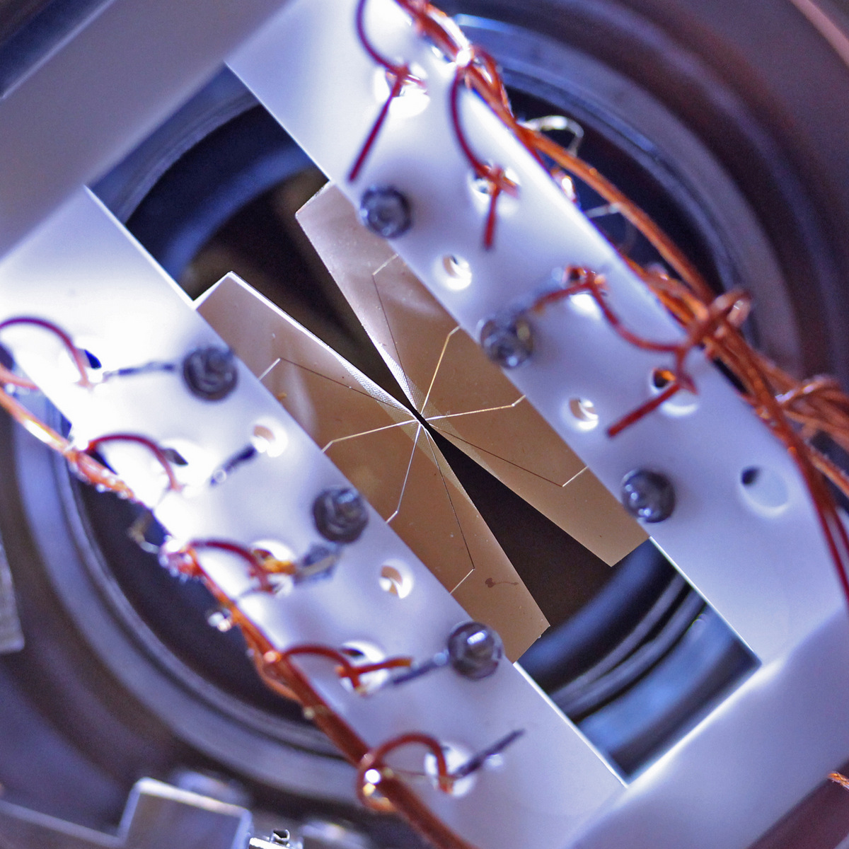 Tag: ion traps - Ars Technica