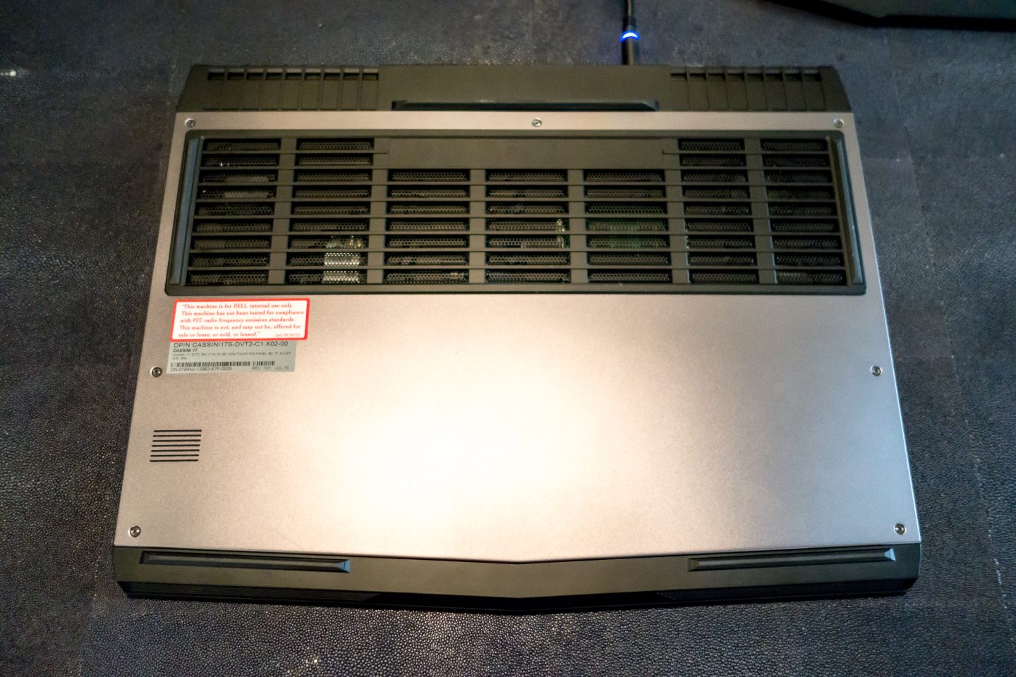 Alienware focuses on mobility with sleek, revamped new laptops - Ars ...