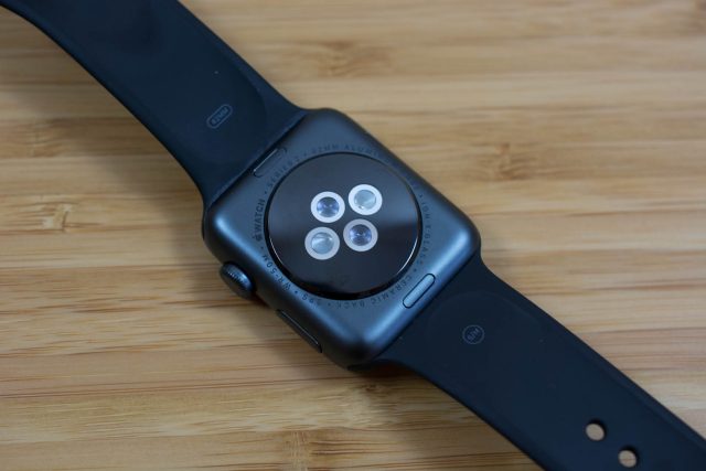 Heading into its second year, the Apple Watch finds its focus - Ars ...
