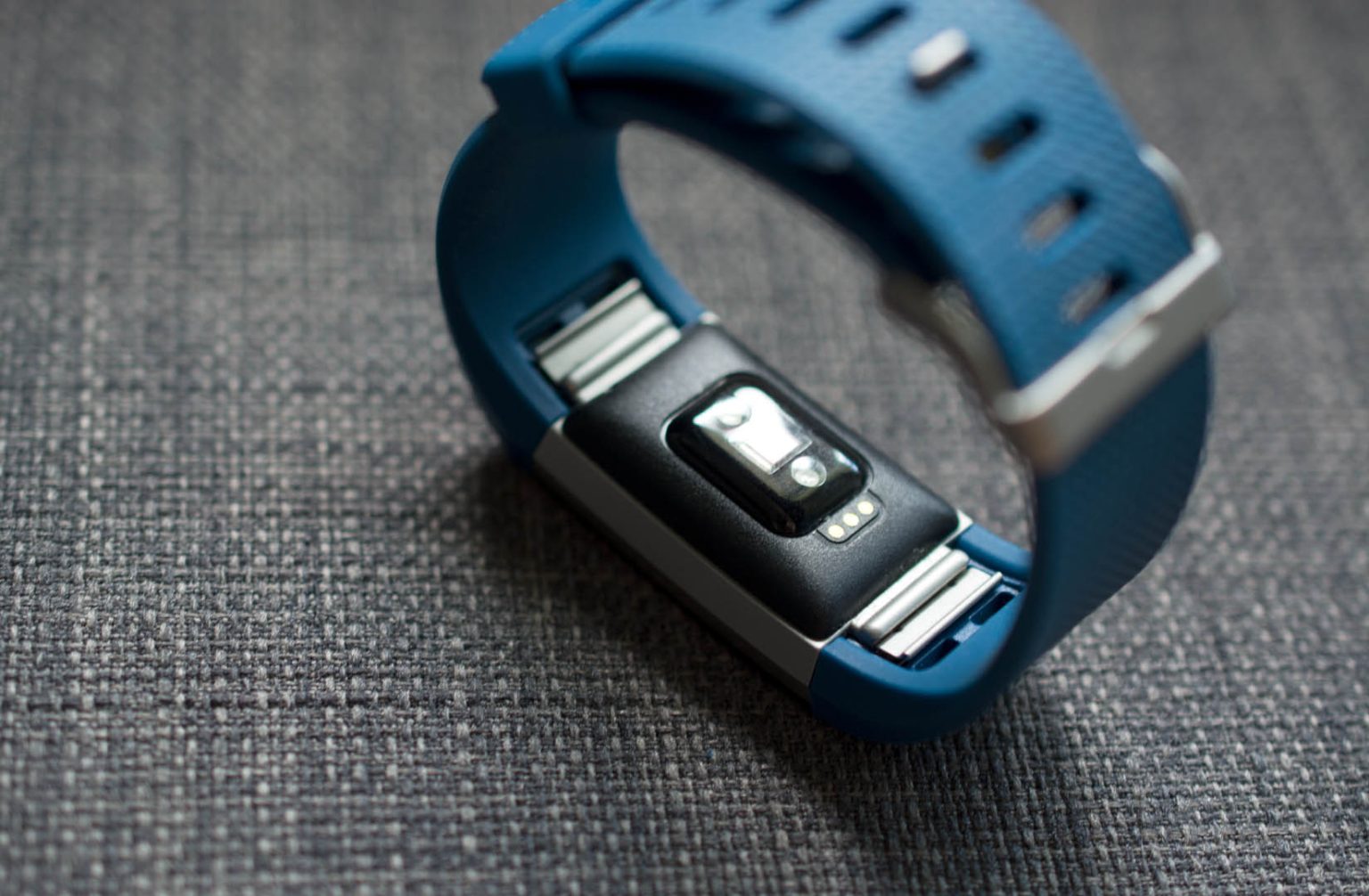 How wearable heart-rate monitors work, and which is best for you - Ars ...