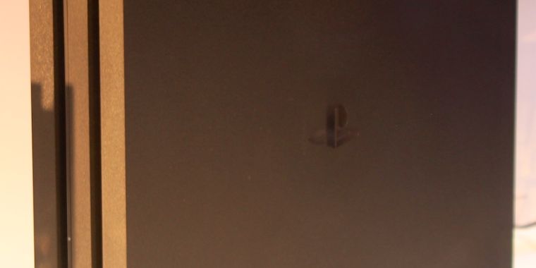 Your first look at the PlayStation 4 Pro hardware | Ars Technica