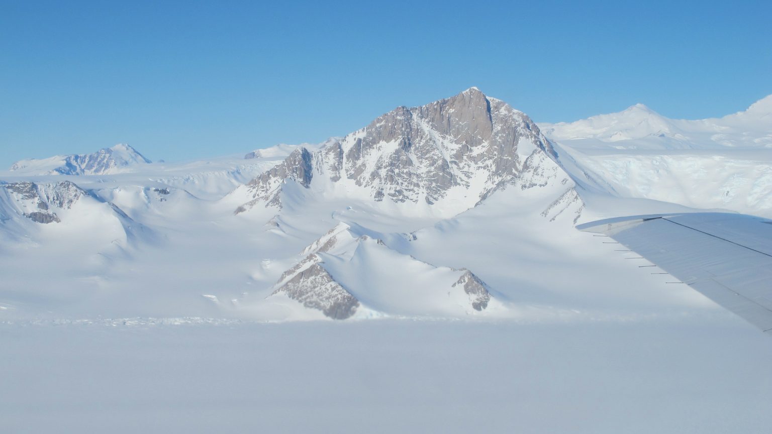 How did plankton end up on top of Antarctica’s mountains? - Ars Technica