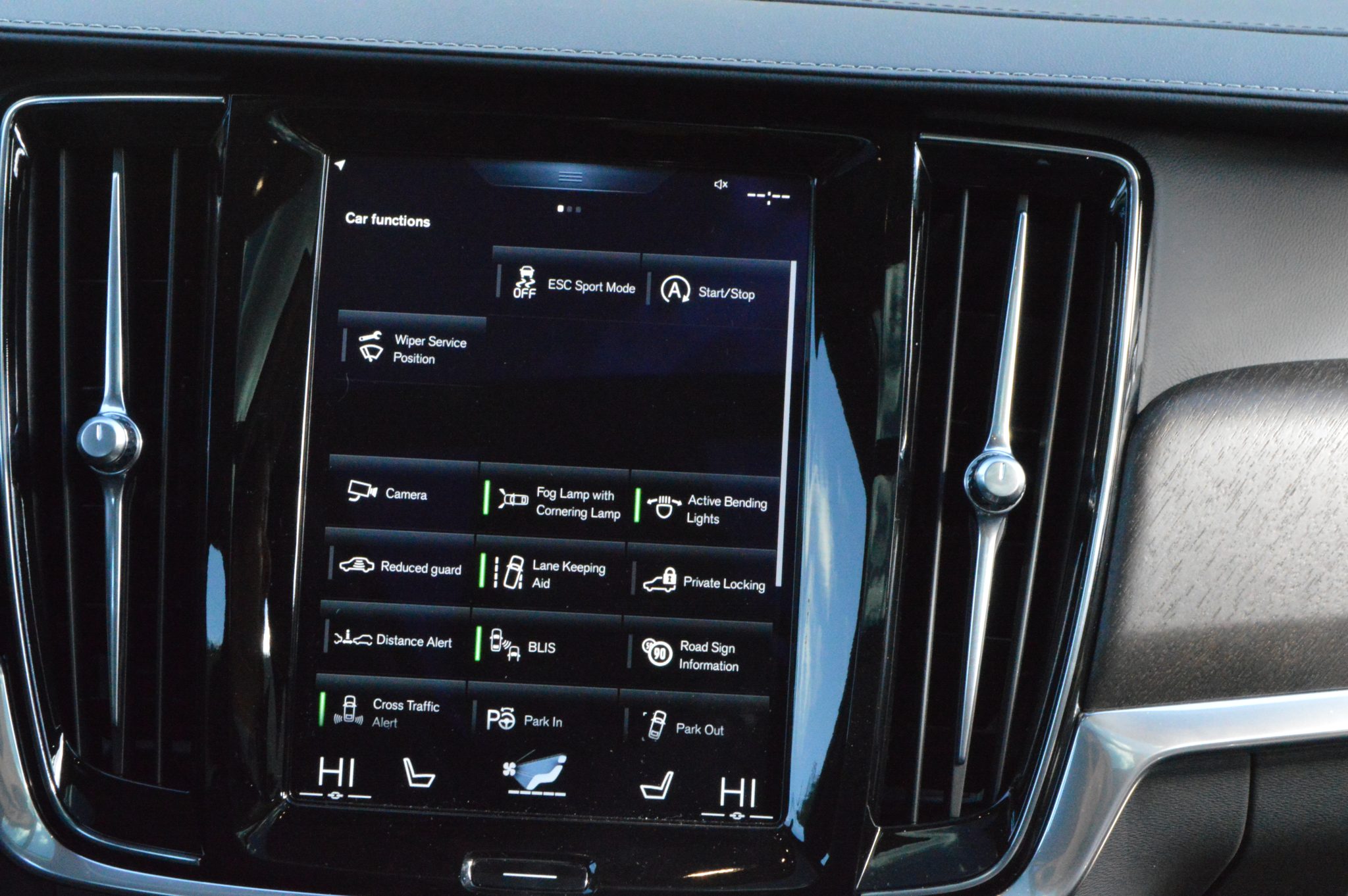 Volvo execs talk self-driving aspirations over the V90 Cross Country ...