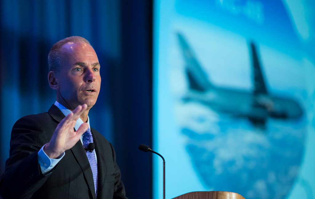 Boeing CEO jabs SpaceX, says Mars explorers will ride his rocket - Ars ...